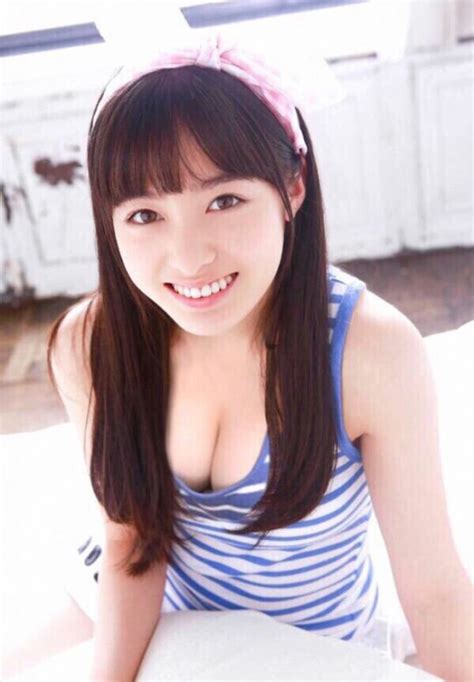 橋本環奈画像 Dカップ美乳は成長中？巨乳胸チラ＆美腋＆生足 水着よりセクシーな画像がこんなにあった！