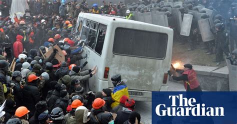 kiev clashes anti protest laws spark street violence in pictures