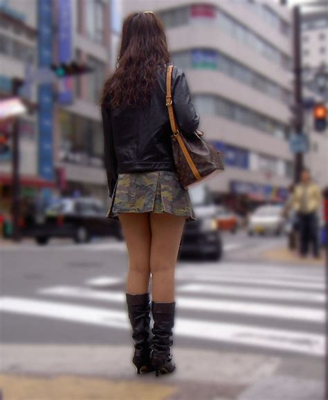 パンツが見えちゃいそうなくらいのミニスカ素人 パンチラ Free Download Nude Photo Gallery