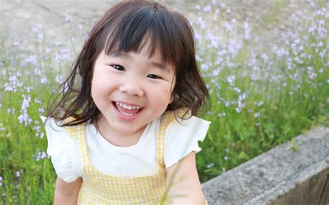 2歳児が喋らないのは？言葉の遅れの原因や発達を促すトレーニングを紹介
