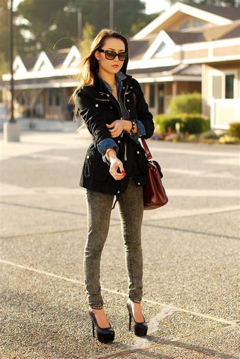 Outfits With Denim Jackets 25 Ways To Wear A Denim Jacket