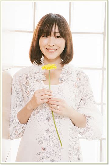 スペシャルインタビュー 女優 麻生久美子さん｜女性の求人・転職なら【とらばーゆ】