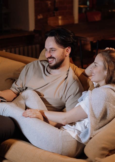 10 Genius First Date Questions To Get Your Second Date Girl Shares Tips