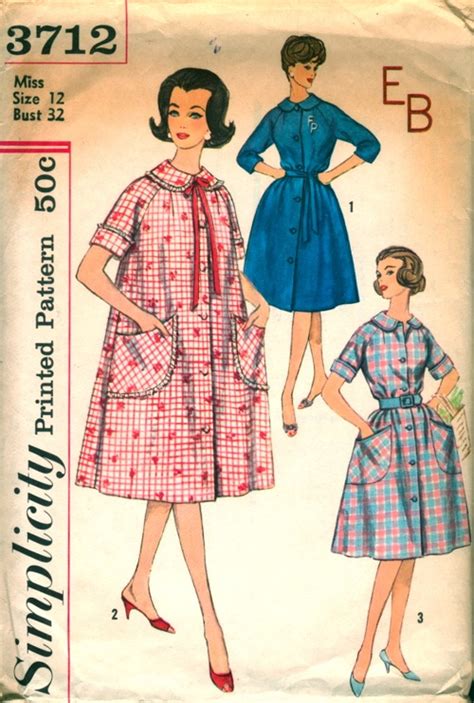 Erika Made It Vintage Robe Simplicity 3712