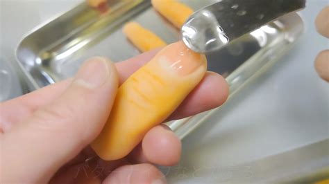 “切り取られた指”を和菓子で作ってみた！ 練り切りあんだとわかっていても口に入れるのが怖いくらいにリアル｜infoseekニュース