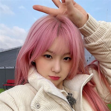 Kep1er Chaehyun Icons In 2022 Kpop Girls Pop Crush Iconic Women