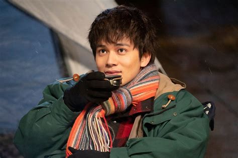 画像4 5 「星降る夜に」初回 吉高由里子＆北村匠海が開始1分でキス 急展開に「ドキドキした」「既にすごいドラマ」 モデルプレス