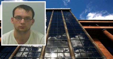 Paedophile Hunters Snare Pervert Attempting To Meet Schoolgirl For Sex