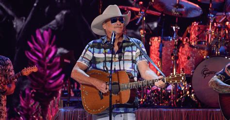 Country Singer Alan Jackson 65 Determined To Hit The Road For