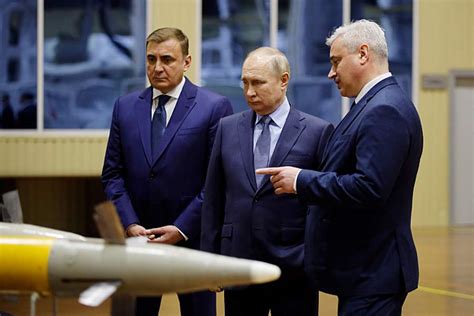 Putin Calls For Production Of Previously Banned Missiles As Tensions