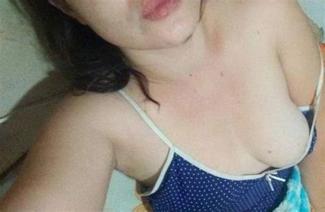 Patrícia Esposa Rabuda Bem Safada Tirou Fotos Picantes Peladinha Se