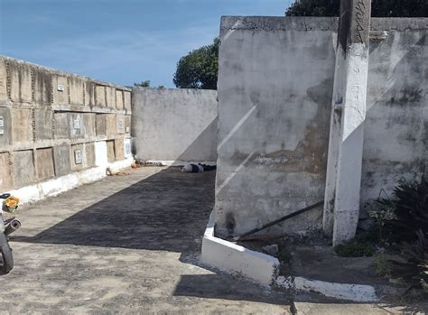 Homem é Morto Dentro De Cemitério Durante Enterro Na Parte Alta De