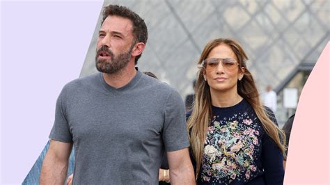 Ben Affleck Kissing Jennifer Lopez While Holding Dunkin Donuts Is The