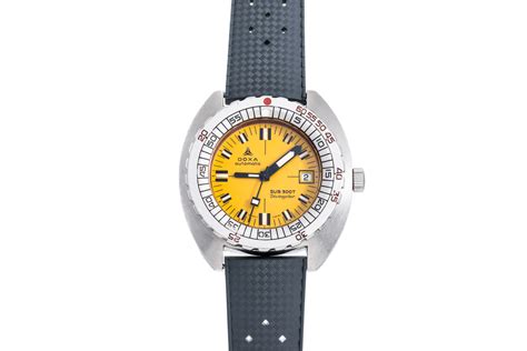 Doxa Sub 300t Divingstar Analog Shift