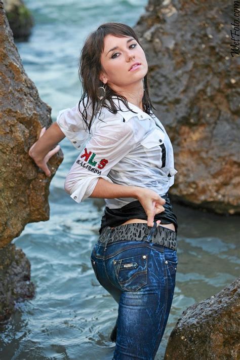 Jeans Ass Wet Clothes Knockout Bathing Swimming Skinny Jeans Hot
