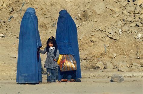 Afghan Women Caught Between Modernity Tradition The Washington Post