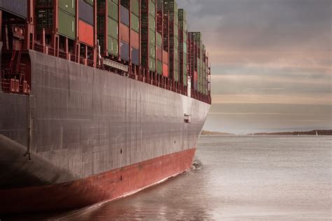 container powered aws migration in action aws cloud enterprise