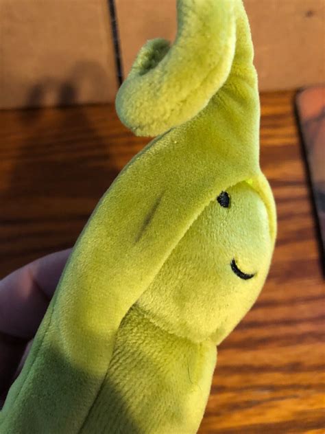 Jellycat Vivacious Pea Pod Plush 8 Stuffed Vegetable Lovey Soft Toy