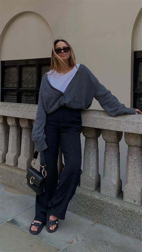 Pin By 장정임 Kate On 가디건 Fashion Inspo Outfits Womens Casual Outfits