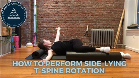 How To Perform Side Lying T Spine Rotation For Thoracic Mobility Youtube