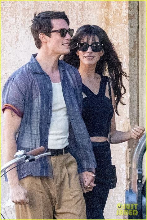 Anne Hathaway Cozies Up To Co Star Nicholas Galitzine On Set Of The