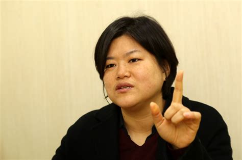 ‘피해자의 말이 살아날 때 사회도 변화할 수 있어요 사회일반 사회 뉴스 한겨레