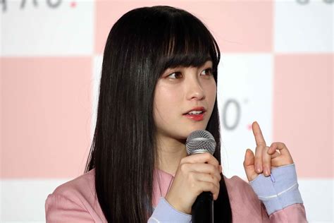 20歳の橋本環奈、仕事終わりのビールに感動 「お酒が飲める打ち上げが楽しみ」 Sirabee20190307hashimotokanna1