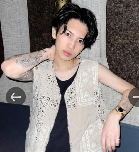 【芸能】元キンプリ岩橋玄樹 腕に手首までびっしりタトゥーのla姿「自分らしく生きてる」「見る度カッコ良く」 News Everyday