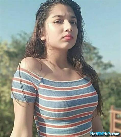 Beautiful Desi Girls With Big Tits 14 Photos