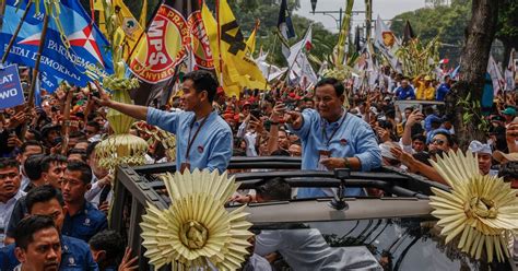 Di Indonesia Demokrasi Atau Dinasti