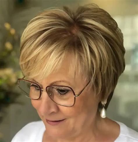 Wash And Wear Haircuts For Over 60 With Glasses To Try In 2023