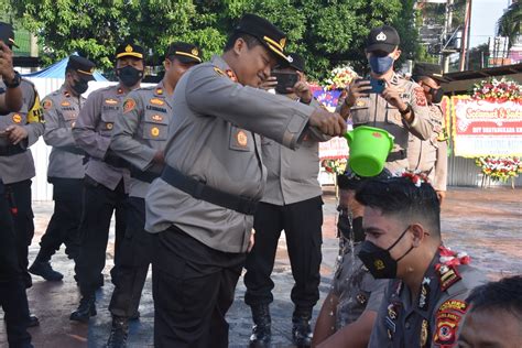 Tepat Hari Bhayangkara 99 Anggota Polres Bogor Naik Pangkat