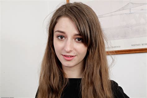 Willow Hayes Pornstar Brunette Women Face New Sensations We Are