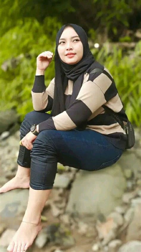 Pin On Simpan Cepat In 2024 Muslim Women Fashion Muslim Girls