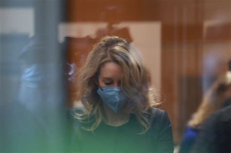 Mistrial Declared For Three Counts In Elizabeth Holmes Trial The New