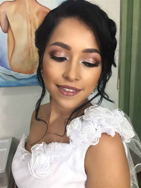 Arriba 100 Imagen Maquillaje Para 15 Años Piel Morena Abzlocal Mx