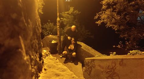 Belle Mère Aux Gros Seins En Lingeri Chaud Humiliée En Plein Air Avec