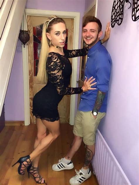 Une Femme Transgenre Trouve Enfin Lamour Auprès Dun Homme Né Femme