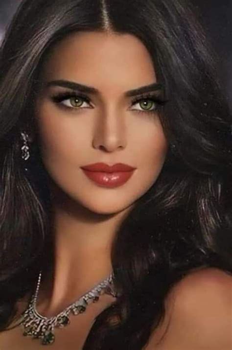 Pin By Chris Craven On Faces In The Crowd In 2021 Beautiful Girl Face