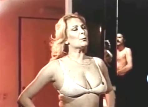 Thelma Stefani Desnuda En El Telo Y La Tele