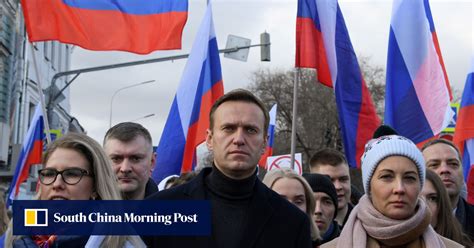 Russian Chemical Weapons Experts Tailed Alexei Navalny For Years Before