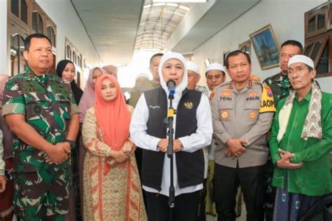 Pemprov Beri Santunan Korban Banjir Sampang