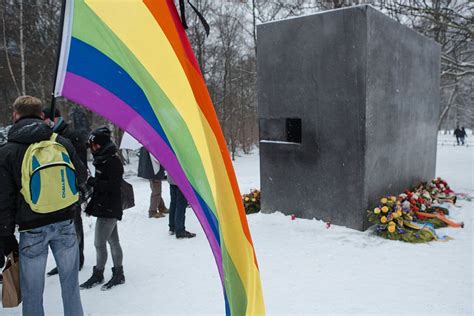 Holocaust Memorial Day Lgbt Victims Remembered With Pink Triangle