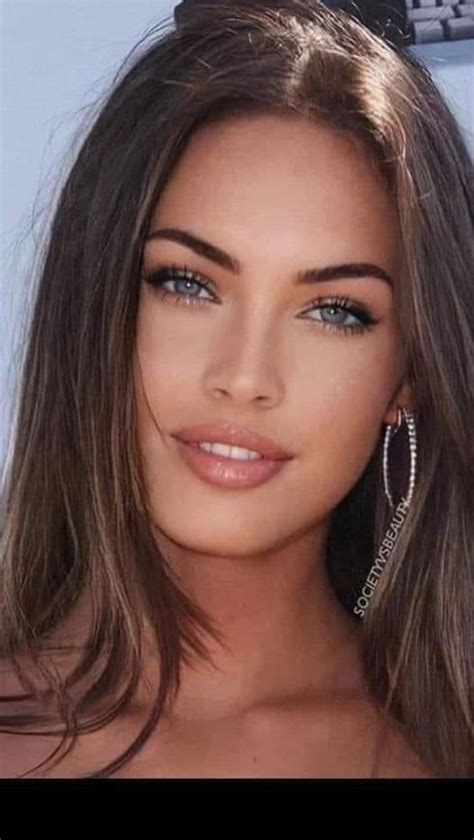Pin By Erin Sokol On Glam Face Brunette Beauty Beautiful Women