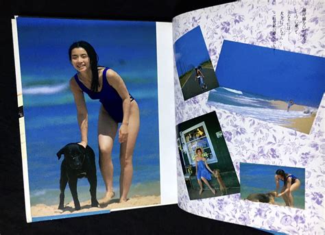 【やや傷や汚れあり】石田ゆり子写真集 Yurikos Notebook 水着ショットあり 1991年9月 2版発行 撮影 渡辺達生 ワニ