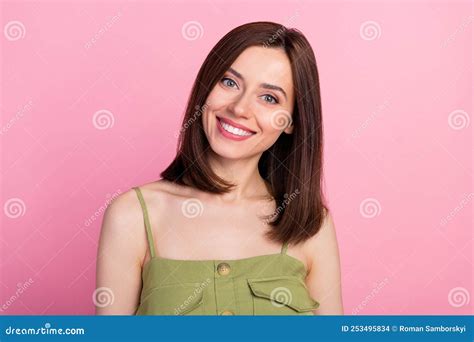 Photo Of Adorable Gorgeous Pretty Girl Bob Hairdo Wear Khaki Top Toothy