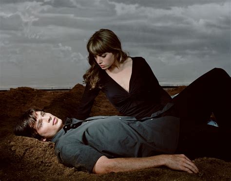 Tom Welling Clark Kent And Erica Durance Lois Lane In Smallville
