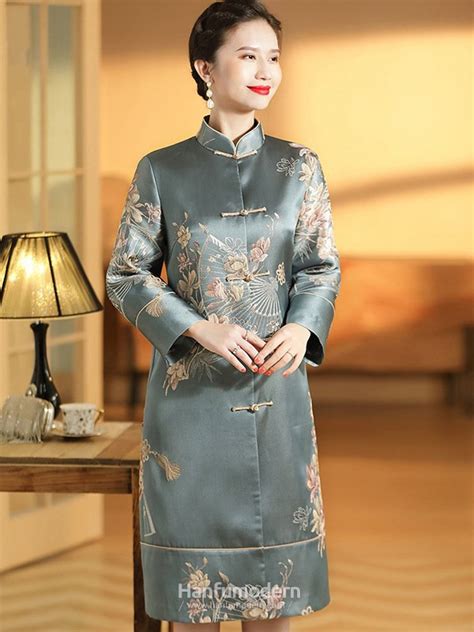 Hanfu Modern Chinese Traditional Embroidered Womens Tang Suit Coat