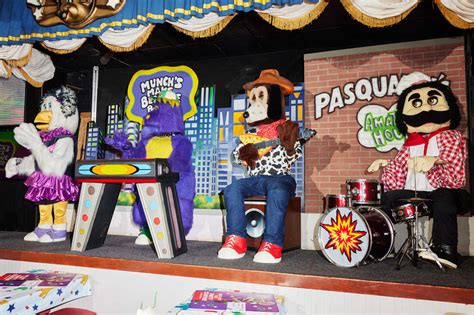 The History Of Chuck E Cheese According To John Oliver Ashbydodd