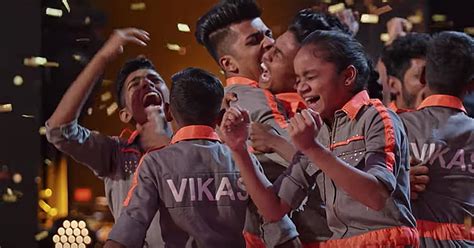 Dance Crew V Unbeatable Earn The Golden Buzzer On Agt The Champions